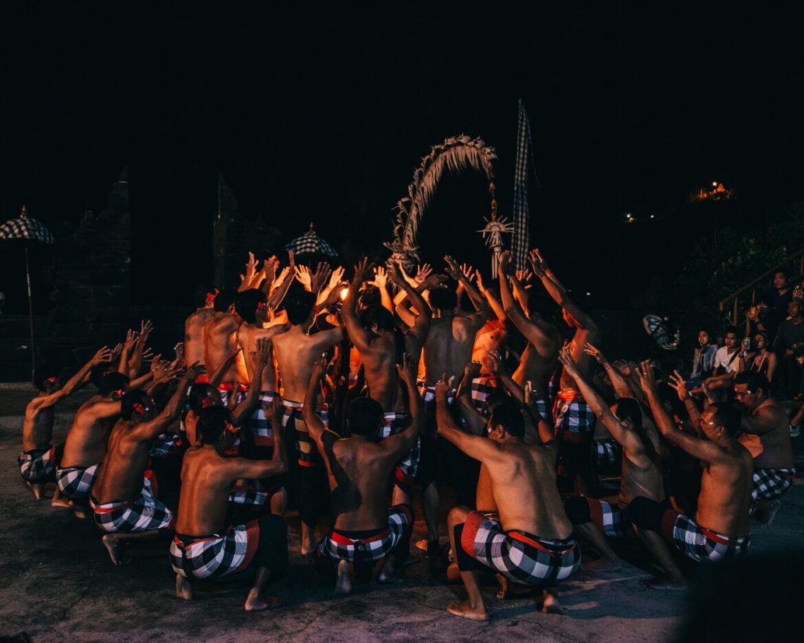 Kecak Dance: a dança sagrada de Bali [Veja o melhor lugar para assistir]